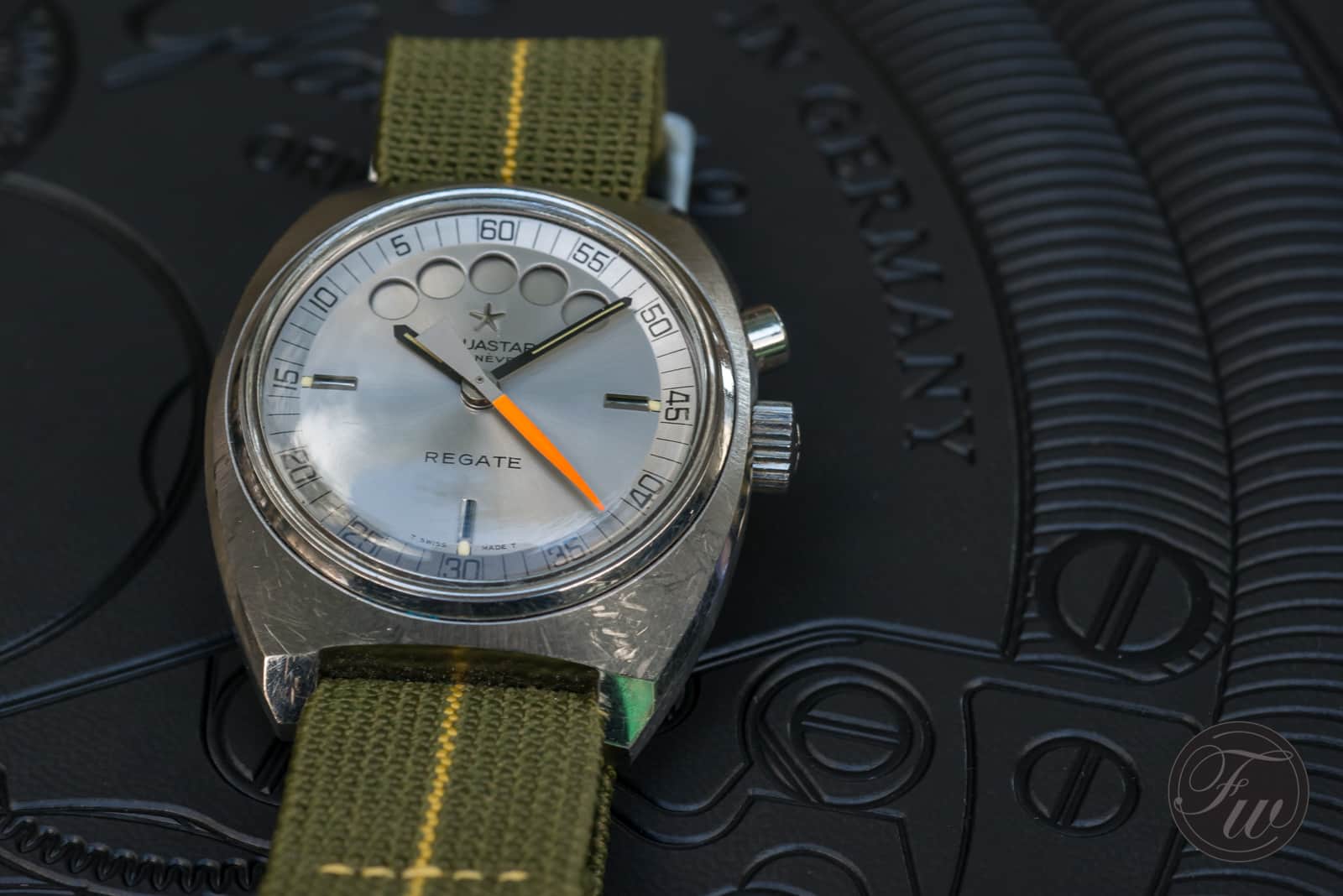 Aquastar Regate, a classic regatta start timer for use on sailing ships.