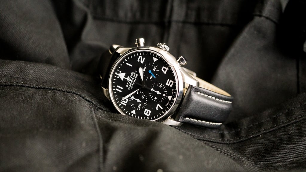 Fortis Pilot Classic Chronograph - Hands on Review