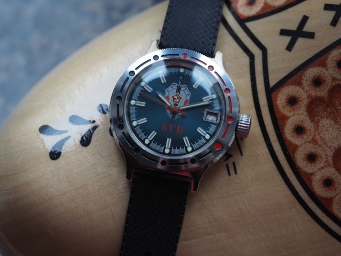Breaking News: Man Sets Diving Depth Record in Vostok Amphibia
