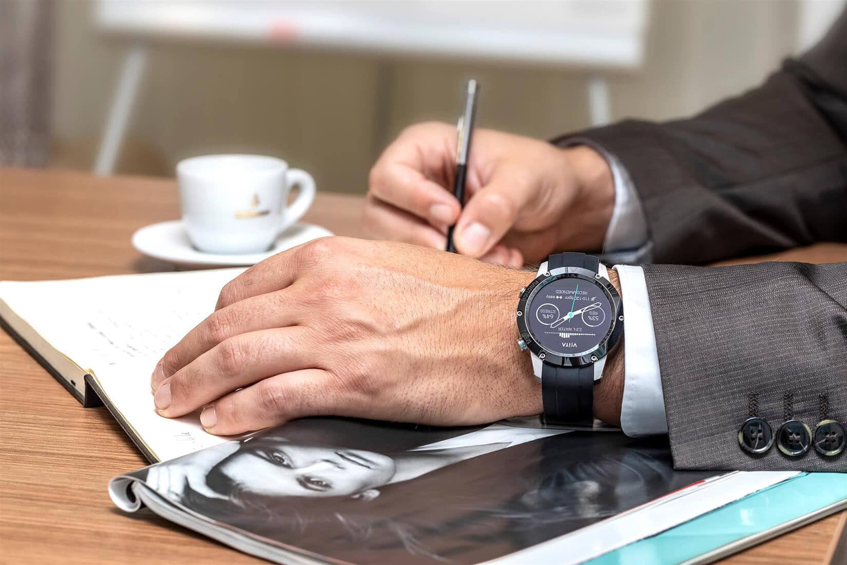 VIITA Watches: TITAN HRV with ceramic, sapphire crystal and 10 ATM ...