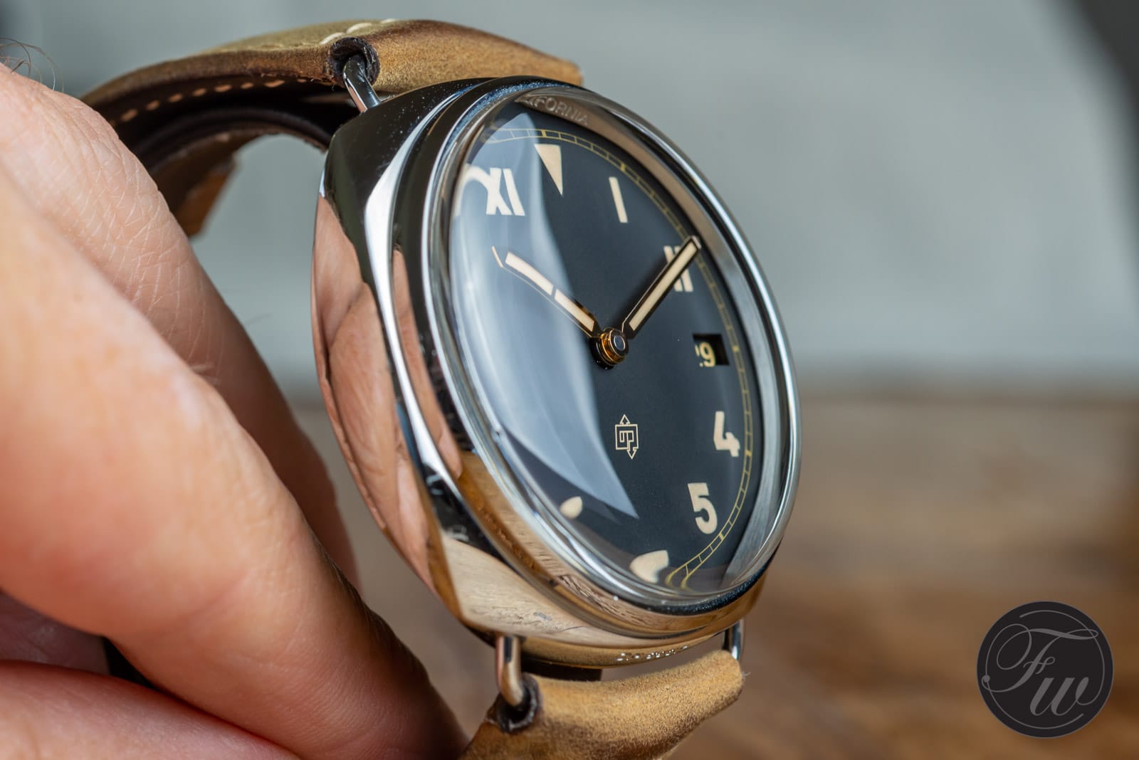 Panerai PAM00424 California Dial Hands-On Review
