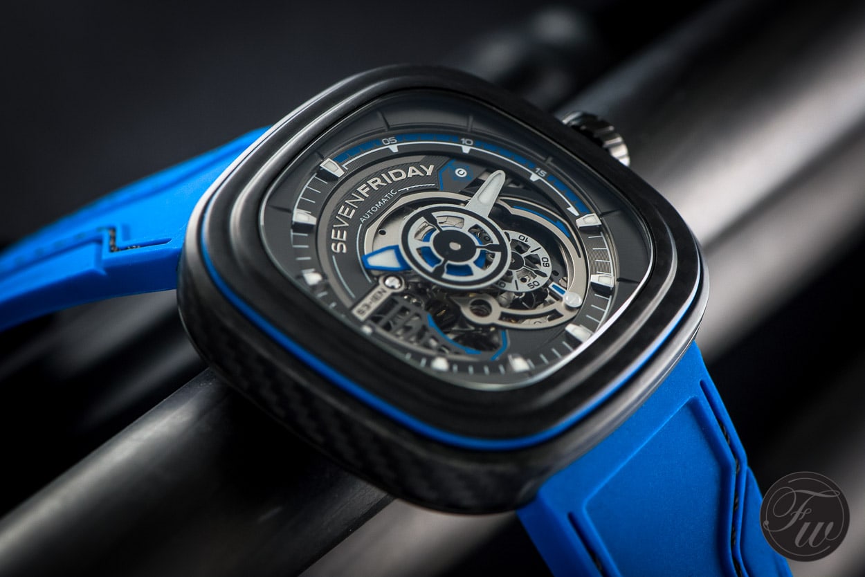 SevenFriday S3/02 Carbon Edition (Live Photos)