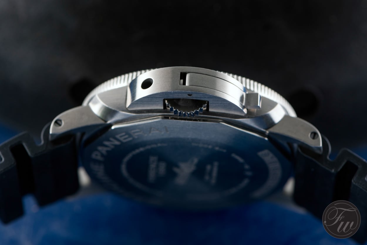 Hands-On Panerai Submersible BMG-Tech PAM00692 Review