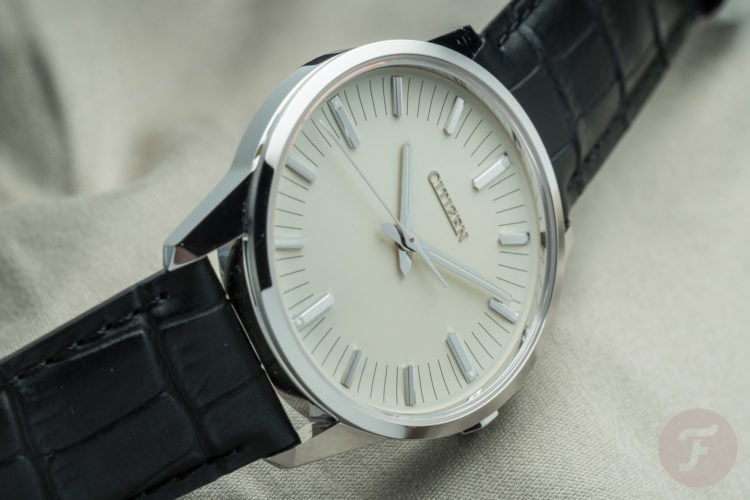 Hands-on With The White Gold Citizen Caliber 0100