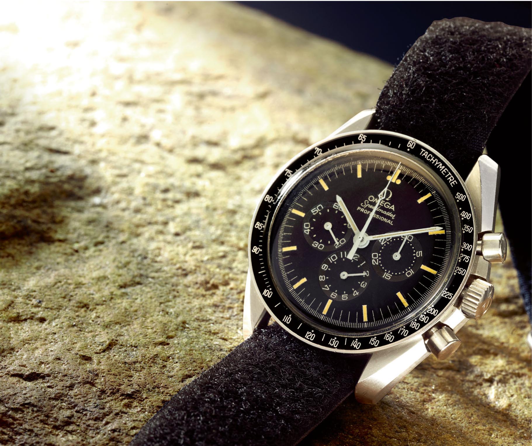 Report: Sotheby's Omega Speedmaster - To the Moon and Back Auction