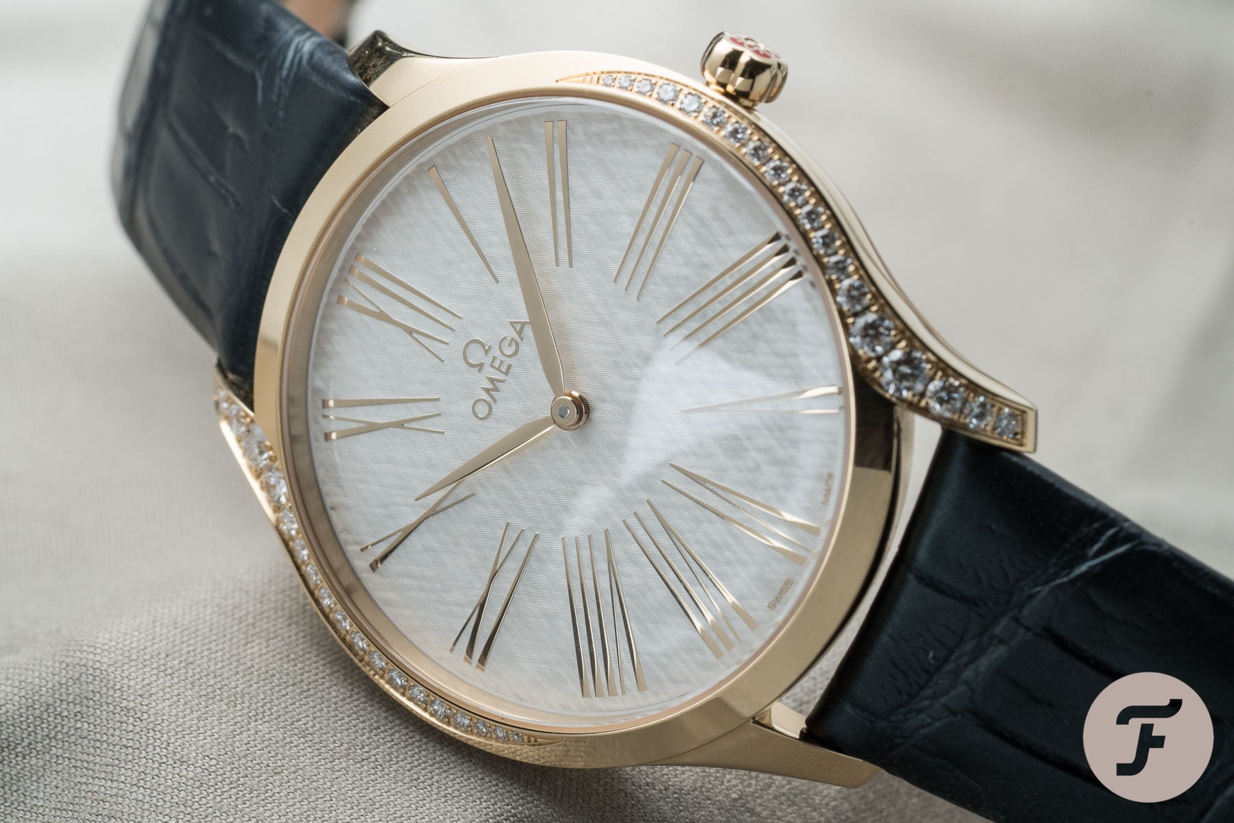 Introducing: Omega Trésor in Moonshine gold and in Stainless Steel for ...