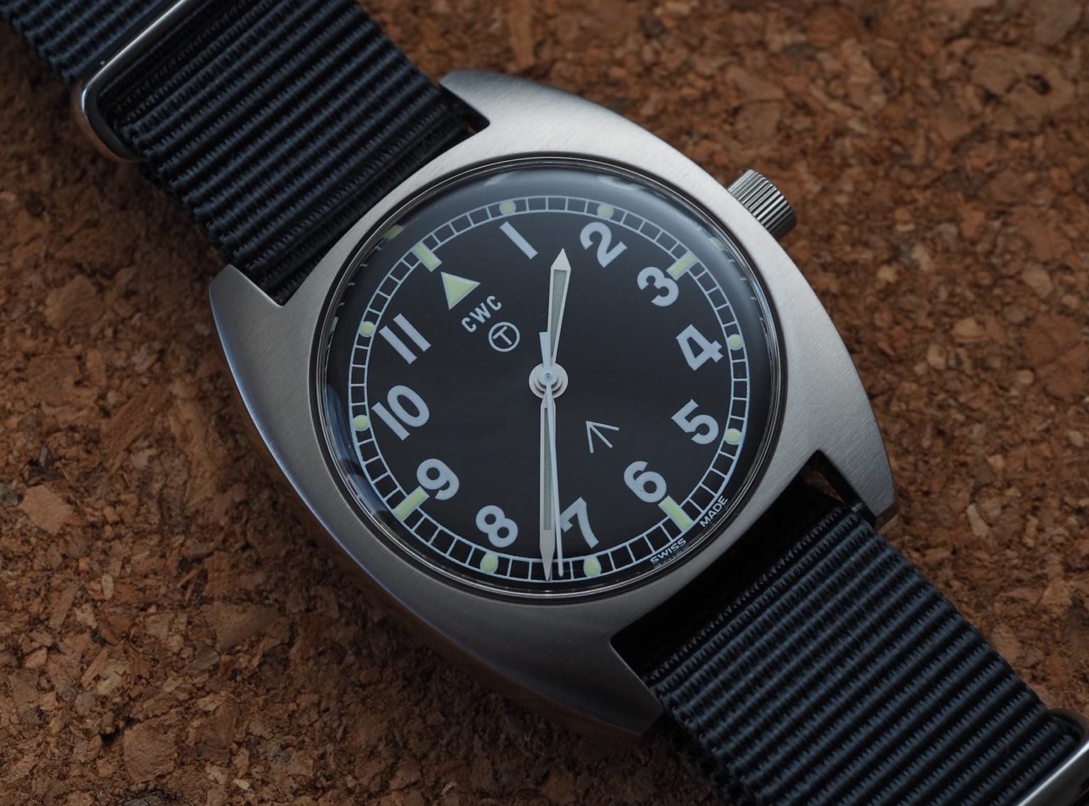 CWC Mellor-72 Mechanical Is A Treat For Military Watch Fans