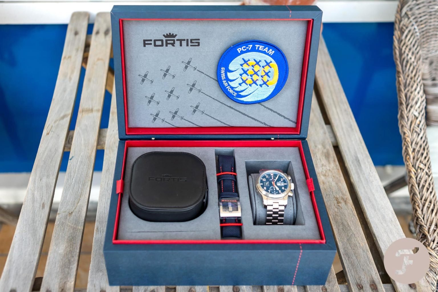 52Mondayz week #23-2020 Fortis Aeromaster PC-7 Team Chronograph