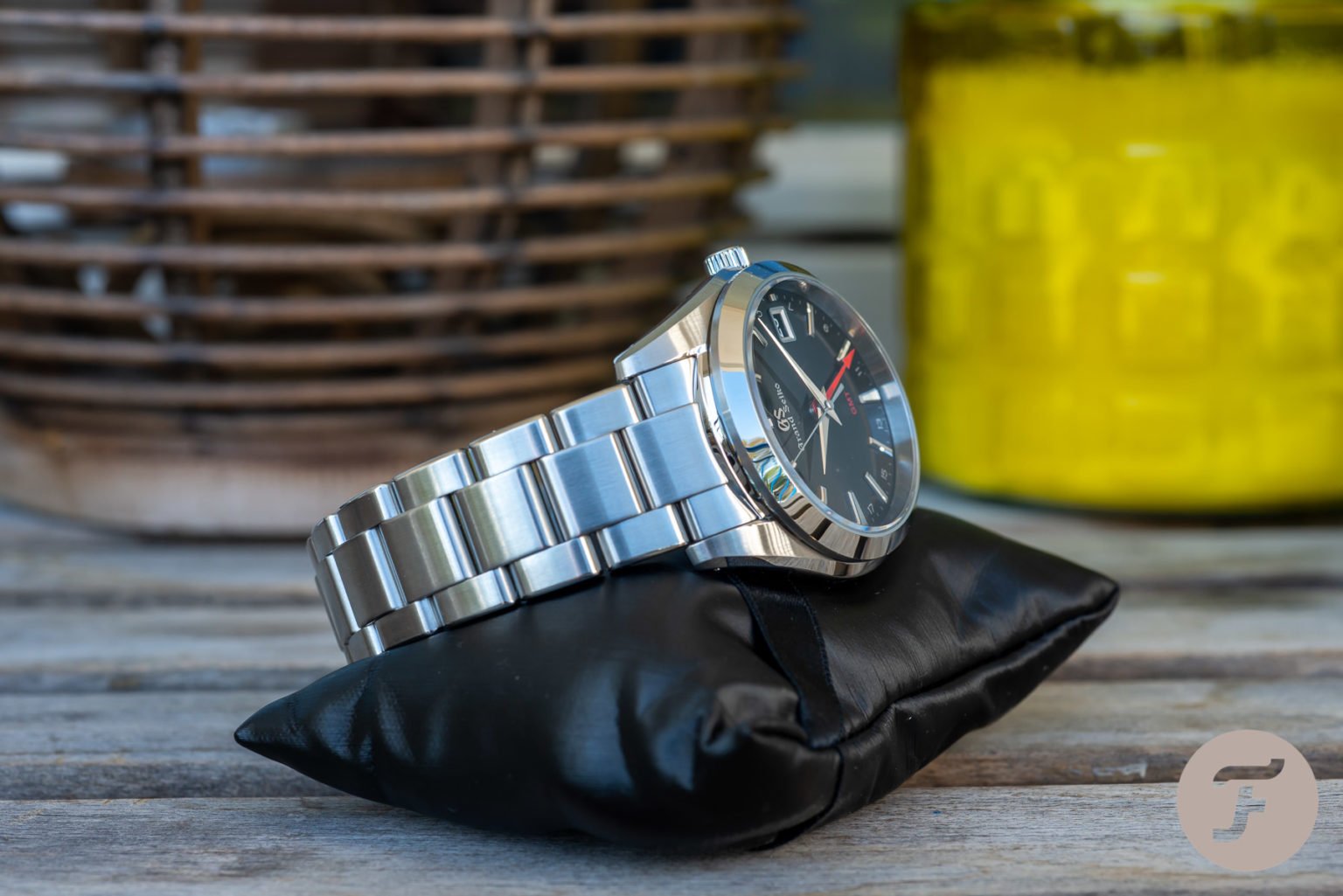 Hands-On With The Grand Seiko SBGN011 And SBGN013 GMT Watches