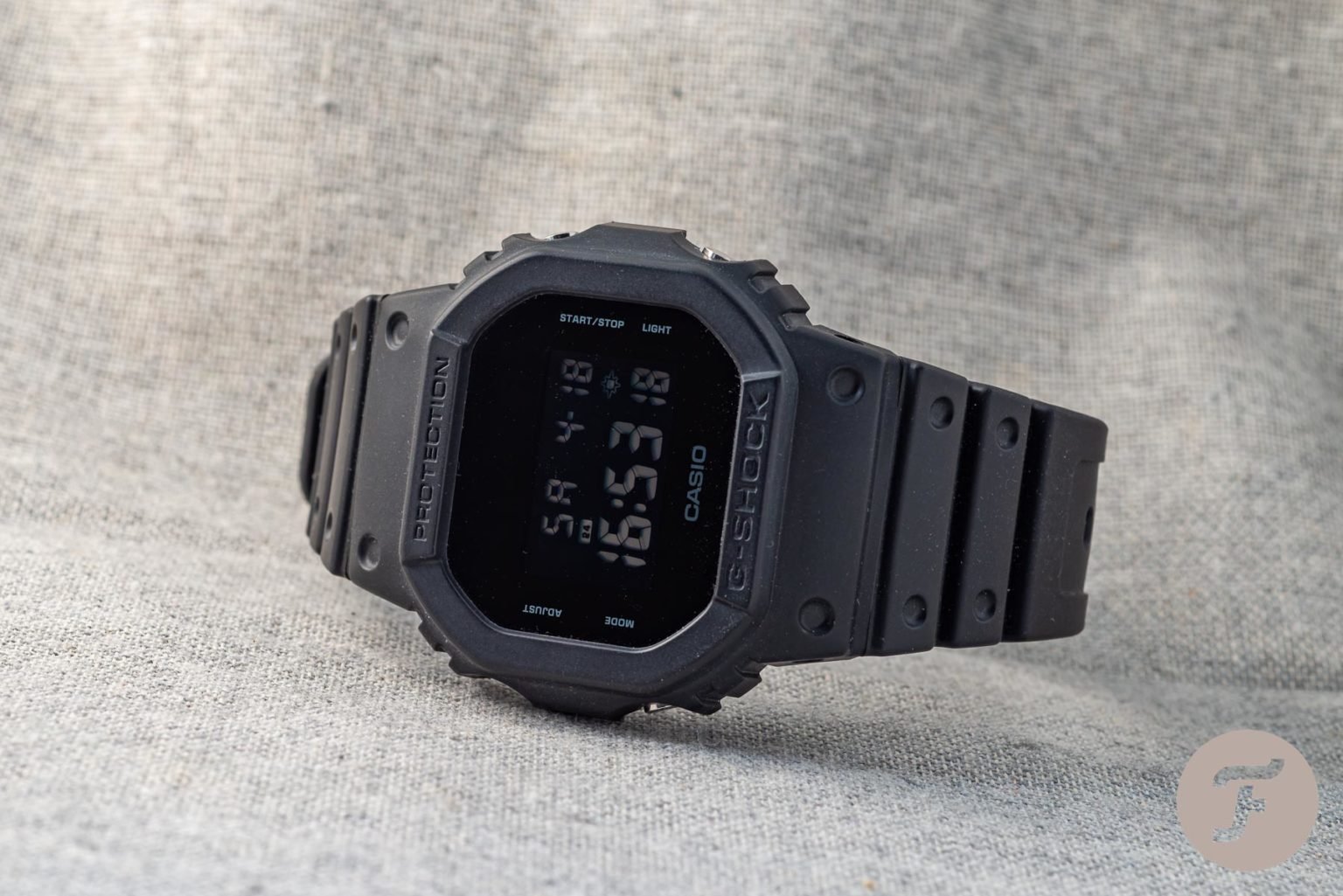 Casio G-Shock Negative Vs. Positive Displays