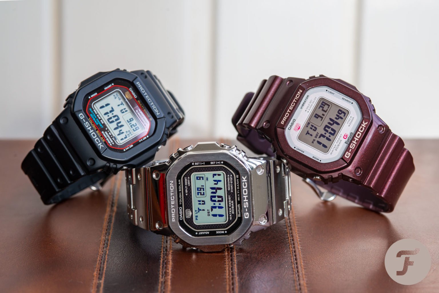 G-Shock Square modules with Bluetooth smartphone connection