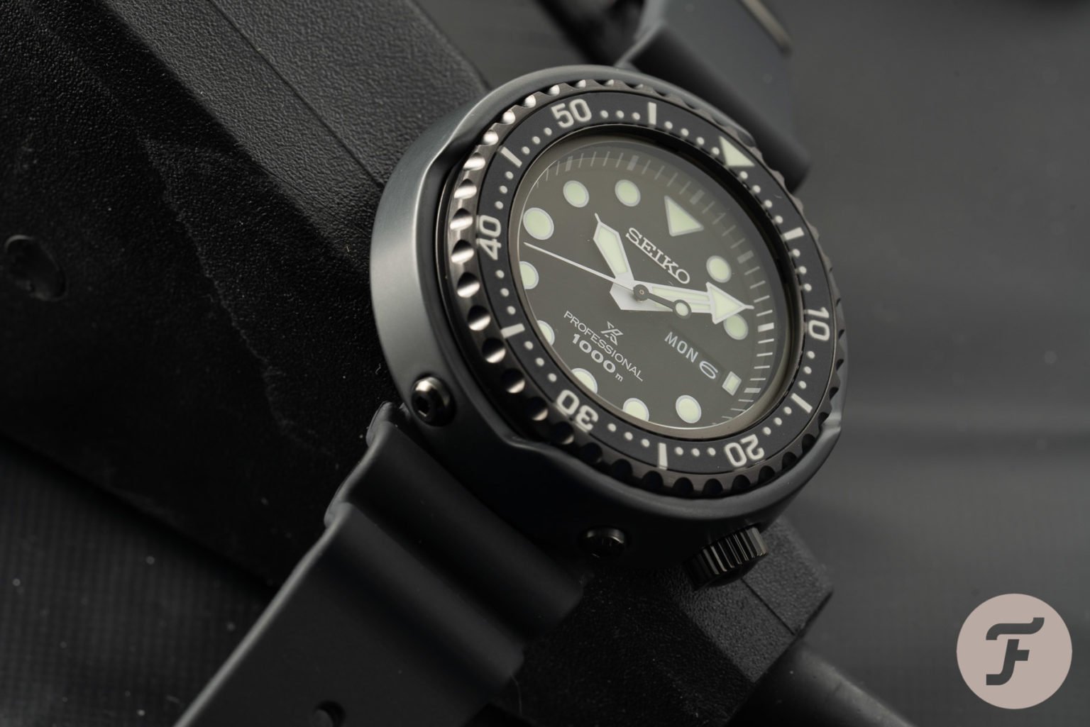 Hands-On with the new Seiko Tuna Prospex S23631 and S23629.