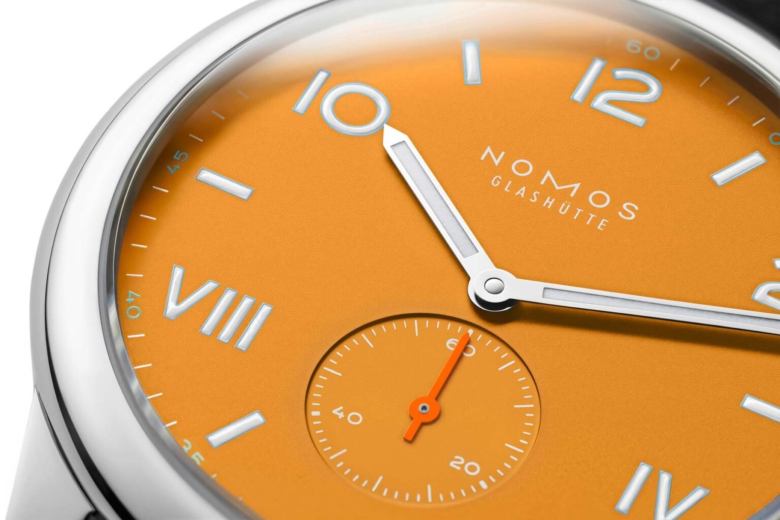 NOMOS Club Campus Absolute Gray And Future Orange (2021)