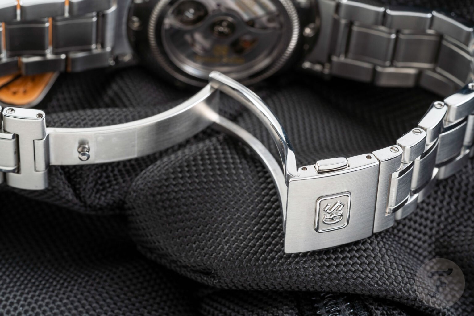 How Watches Work: A Guide To Watch Buckles And Clasps (2021)