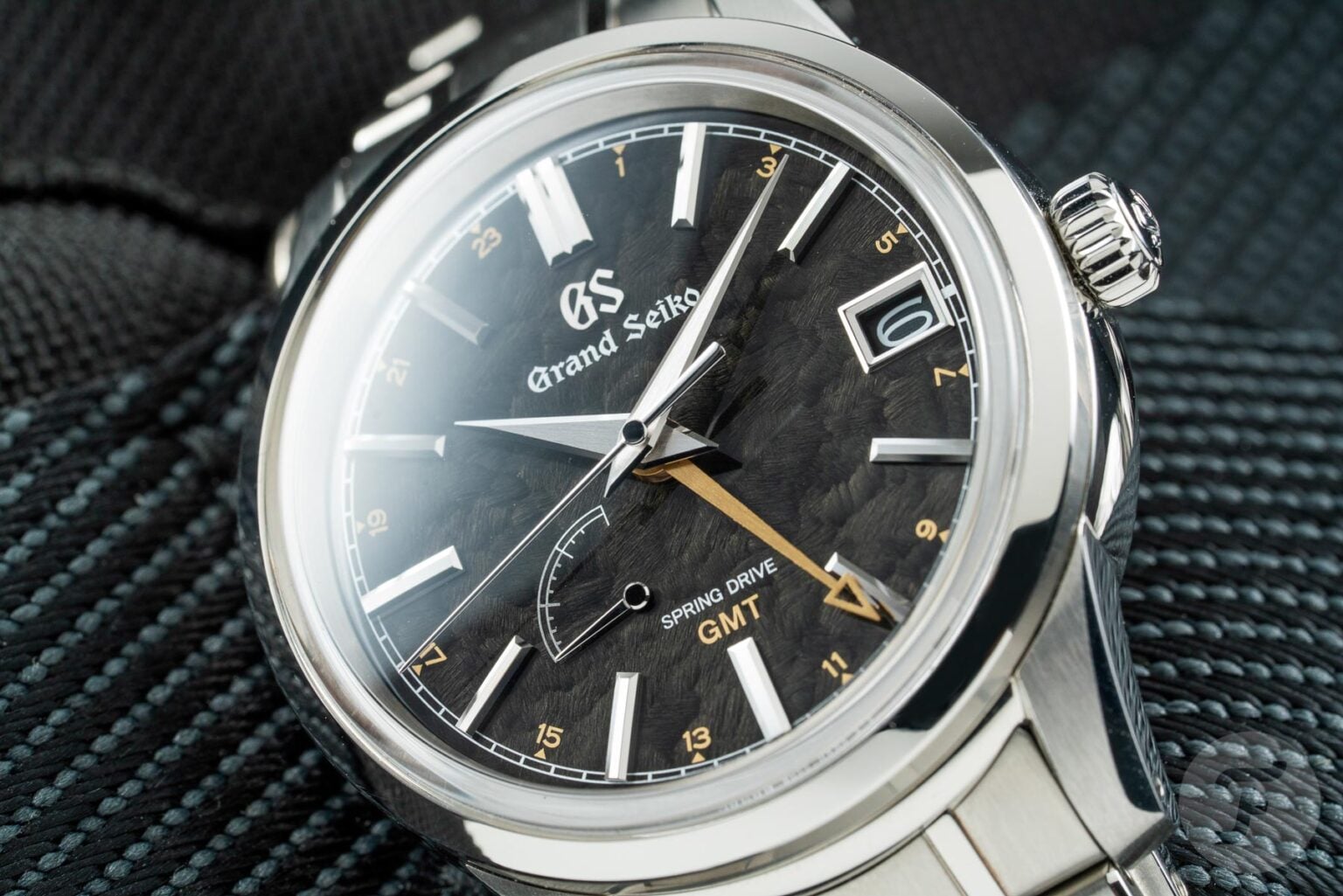 The Grand Seiko SBGE269 And SBGE271 GMT Watches Are An Unexpected ...