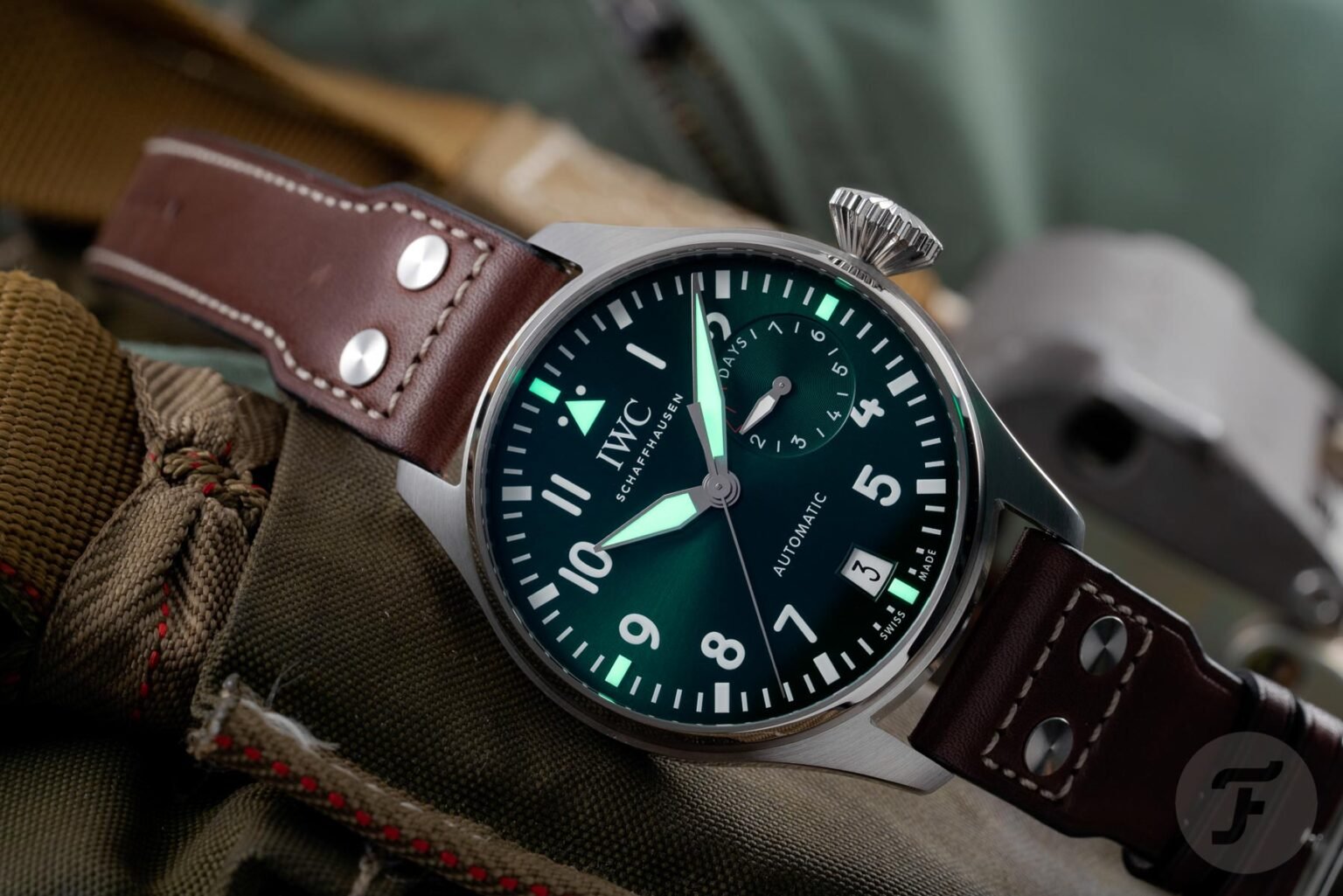 The IWC Big Pilot’s Watch IW501015 "Grasshopper" Green (2021)
