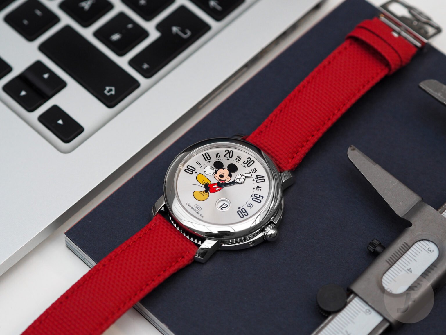 Hands-On With The Gérald Genta Mickey Mouse Watch (2021)