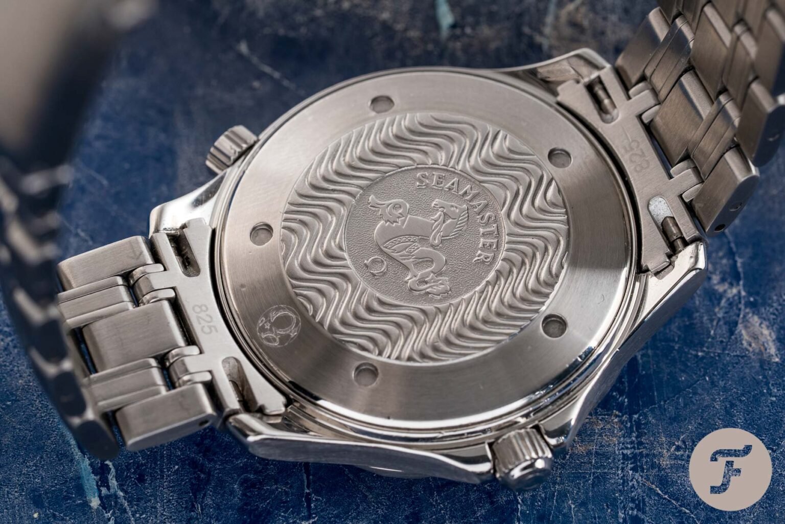 【F】 Omega Seamaster Professional 300M — Old Versus New