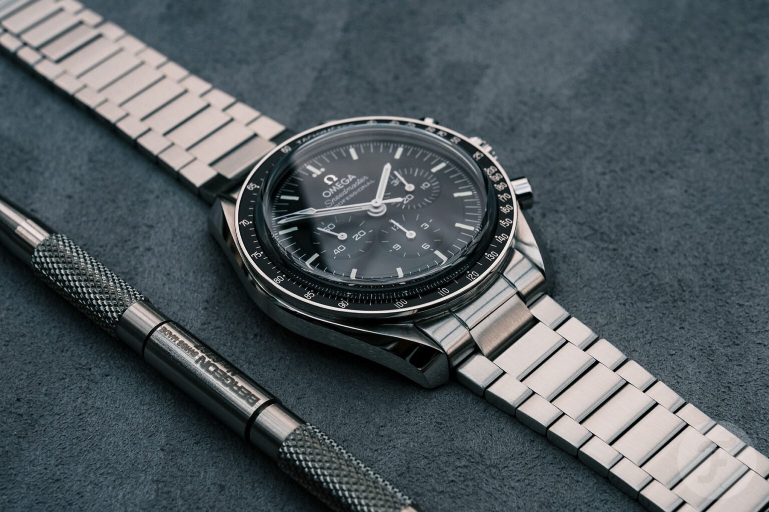【F】 Forstner Flat Link Bracelet On The New 2021 Omega Speedmaster