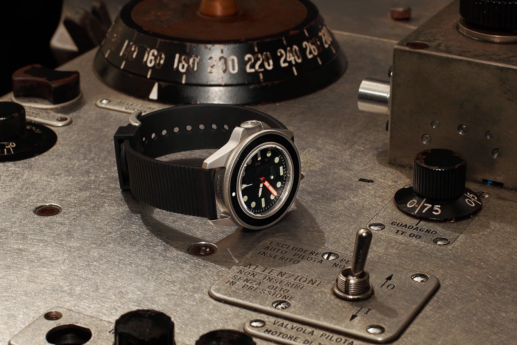 【F】 Introducing: The Unimatic × Massena LAB U1-MLB “Bund”