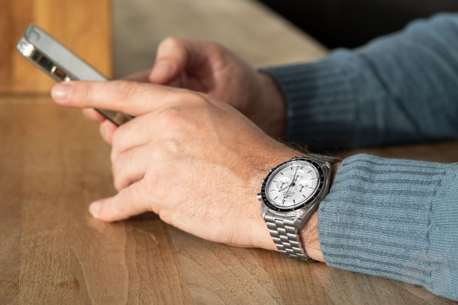 【F】 Hands-On: Omega Speedmaster Canopus Gold — The Most Impressive Of 2021