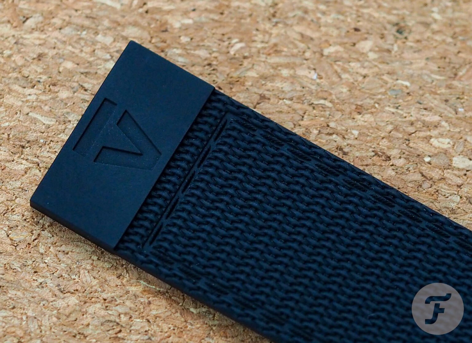 【F】The Verax 420 V01.01 Meca-Quartz — Is It Brilliant Or Bananas?