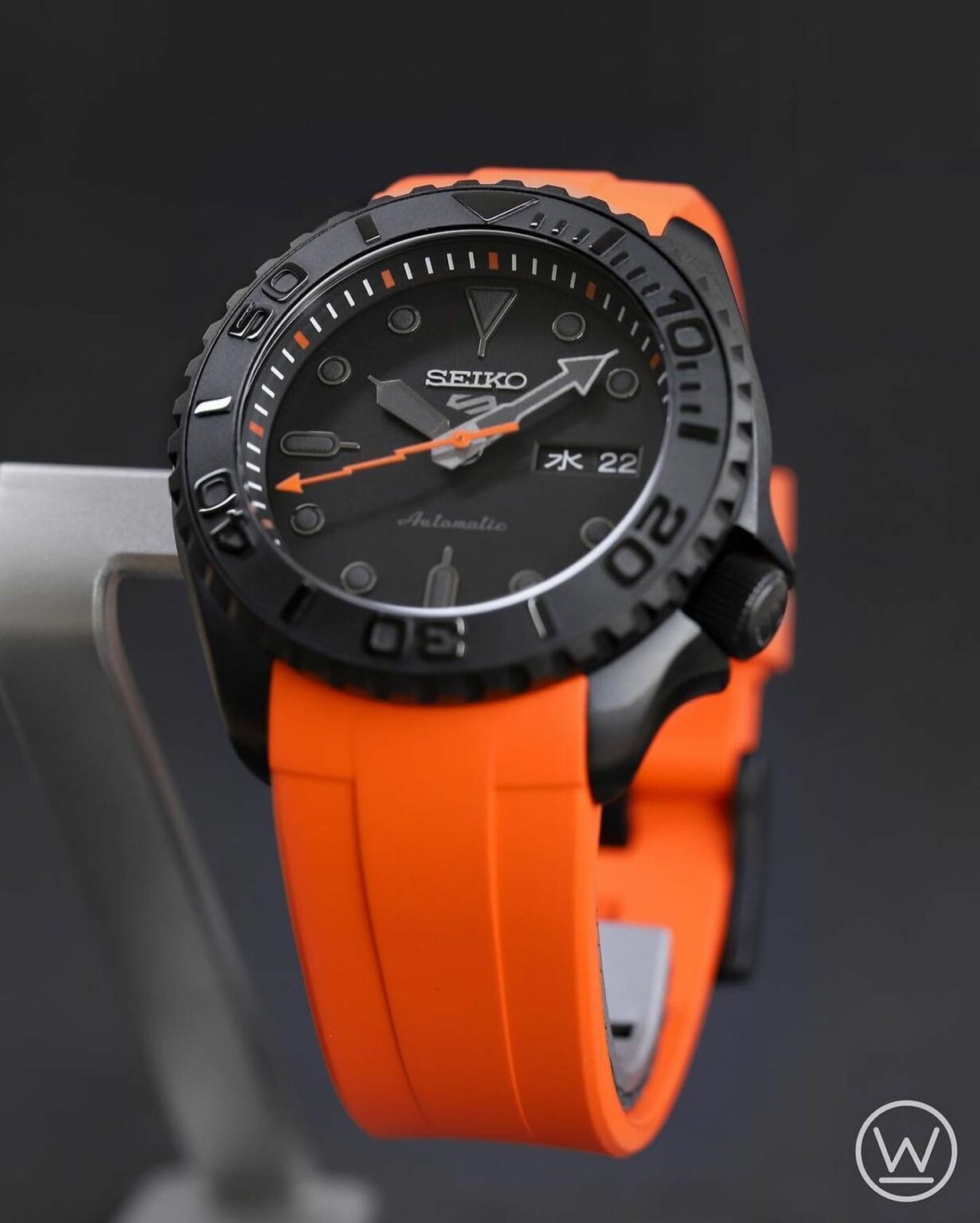 【F】 To Mod Or Not Mod Watches — Customizing Rolex And More