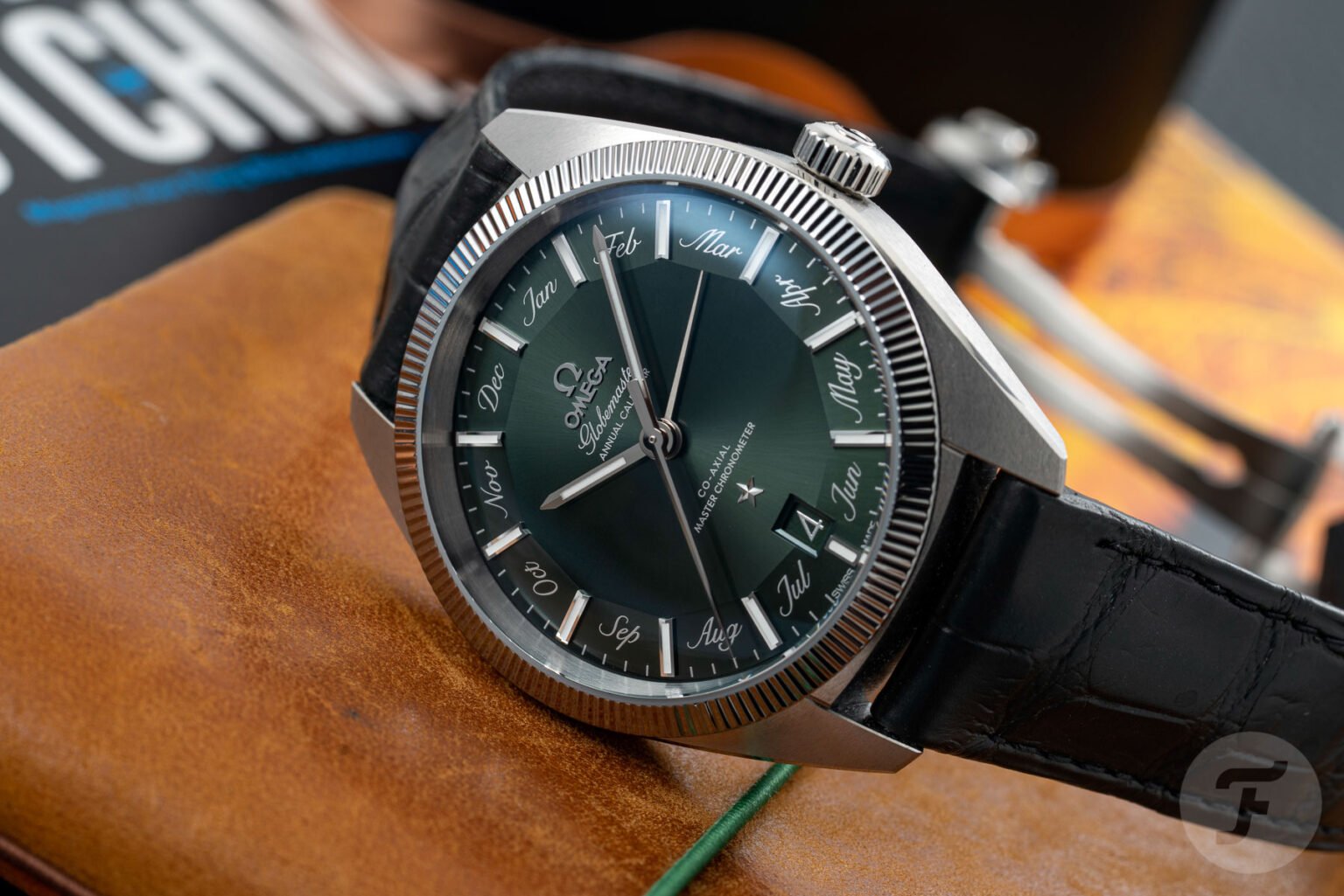 【F】 Hands-On: Omega Globemaster Annual Calendar Green Dial