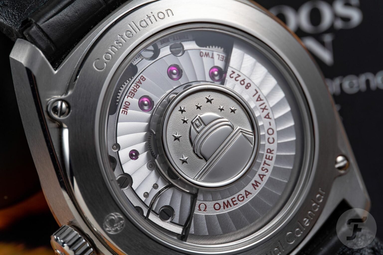 [Video] Hands-On With Omega's Globemaster Annual Calendar In Green