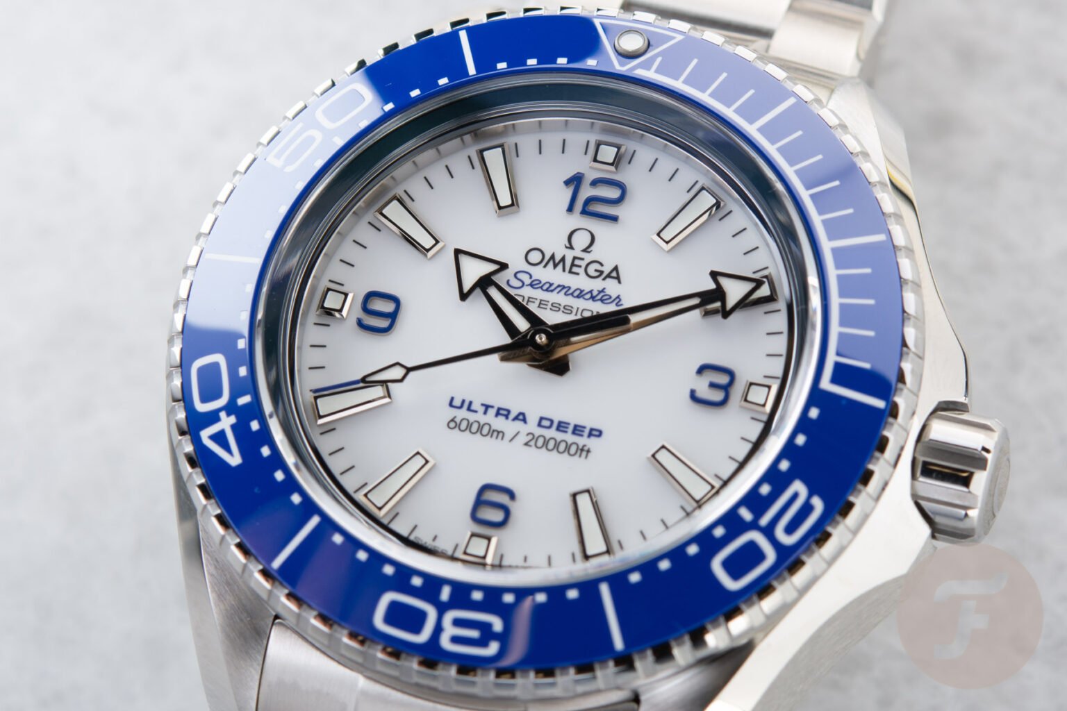 【F】 Omega Seamaster Ultra Deep in O-Megasteel