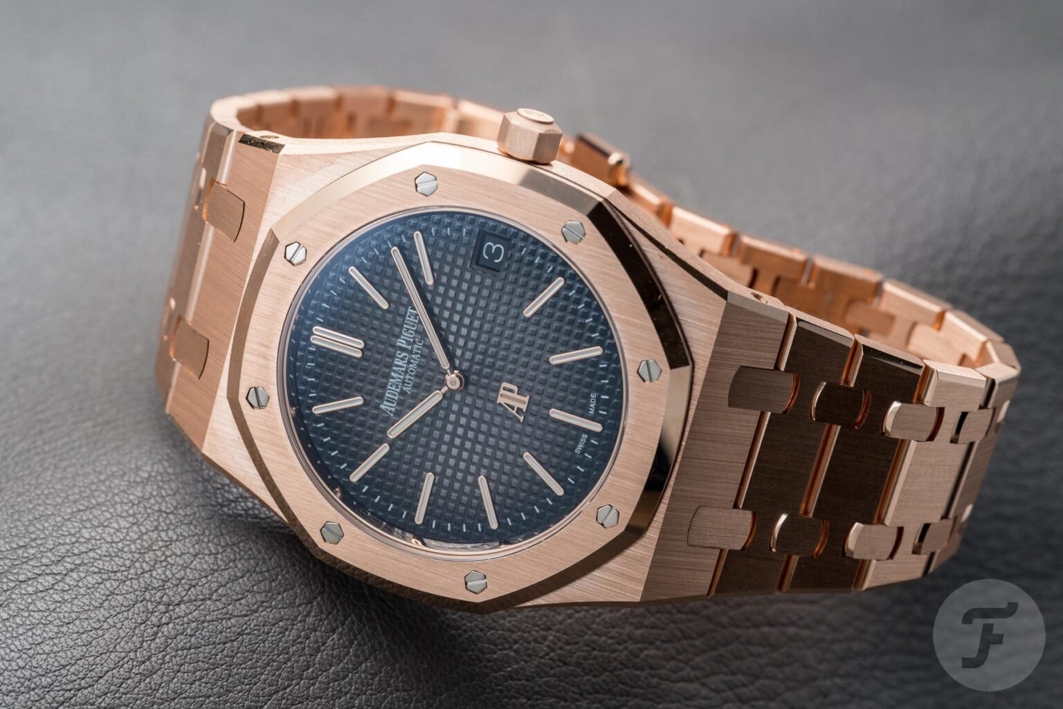 【F】 Audemars Piguet Royal Oak "Jumbo" 16202 In Gold — Hands-On