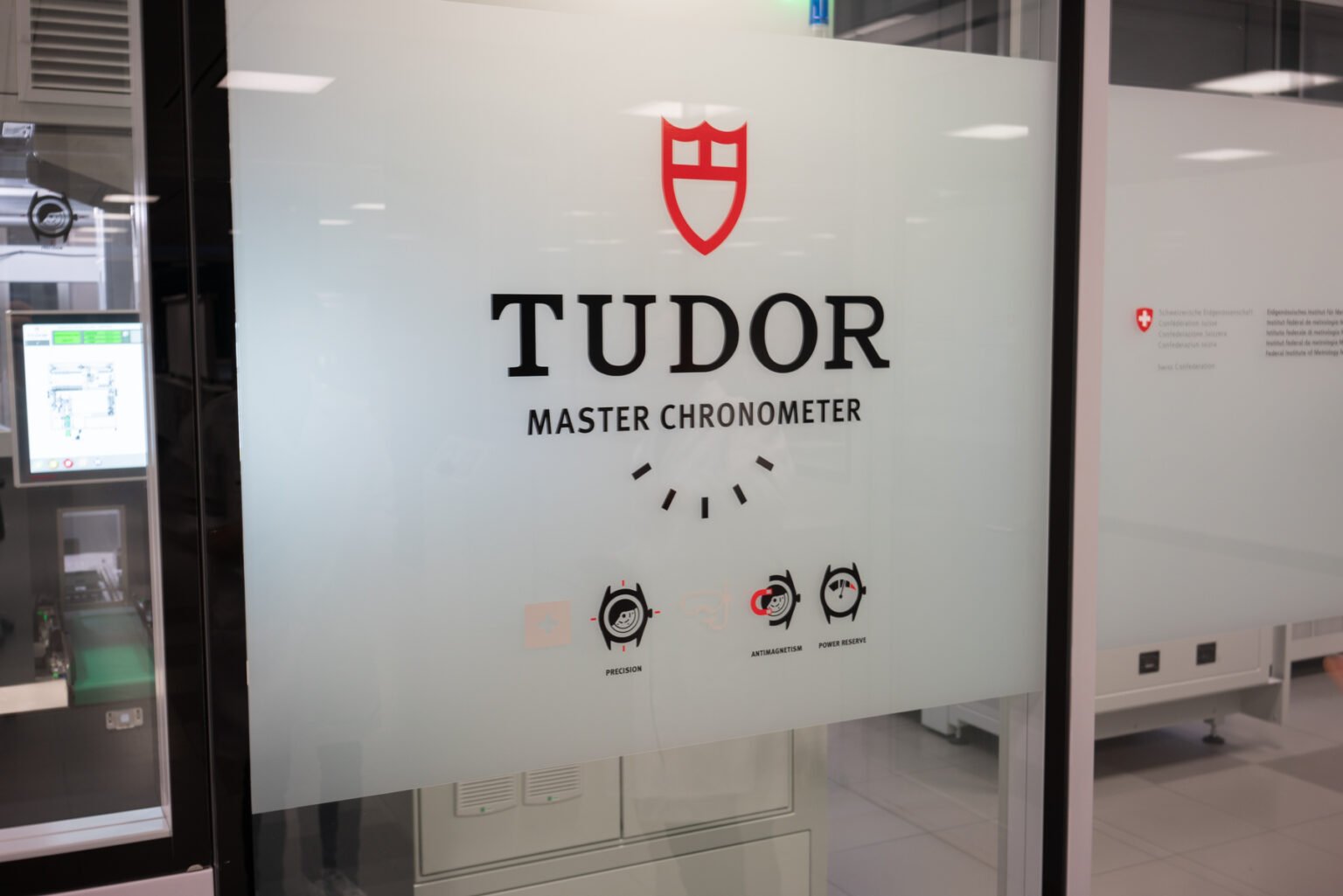 【F】 Inside The Tudor Manufacture — Visiting The METAS Laboratory