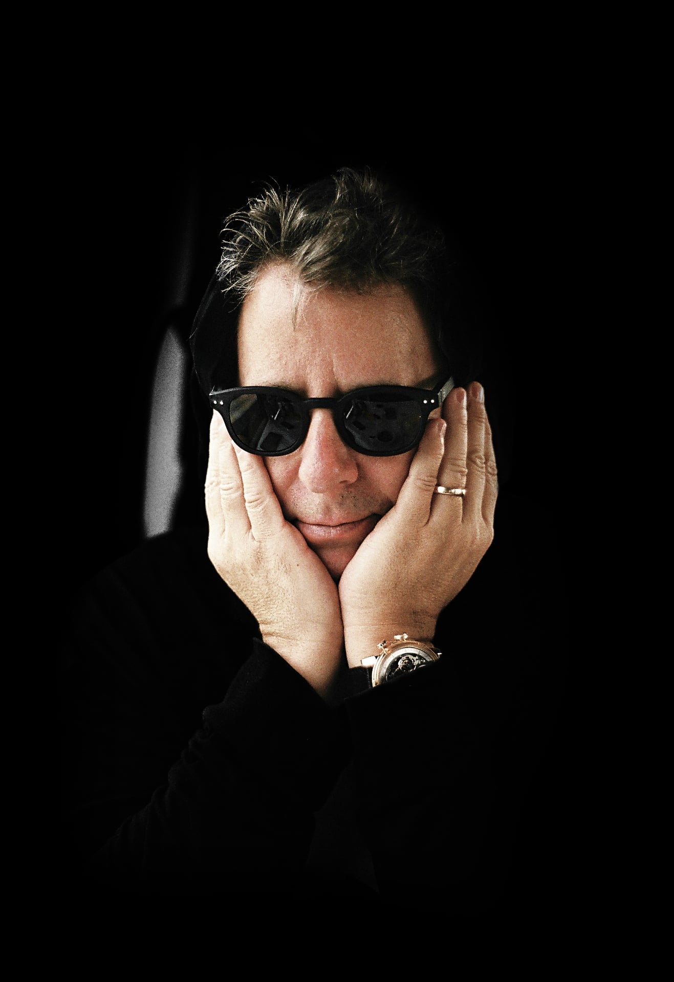 【F】 The OAK Collection On Display, Régulateur App, And A Watch Novel