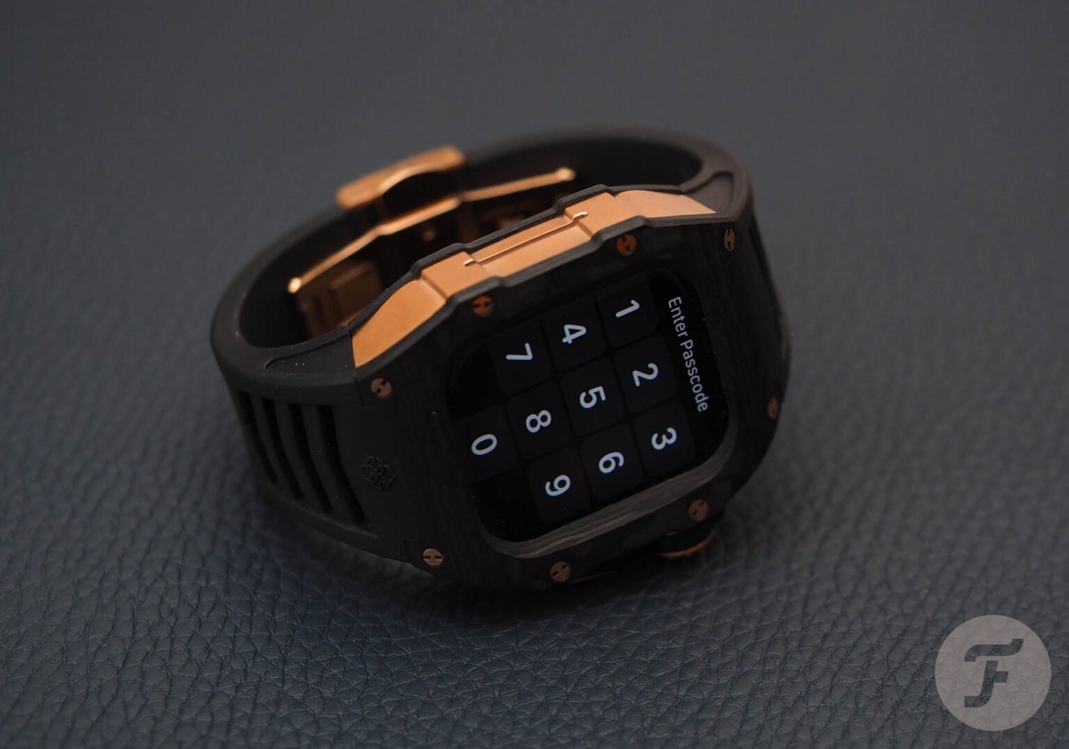 【F】 Golden Concept Apple Watch Case RSC Onyx Black — Hands-On