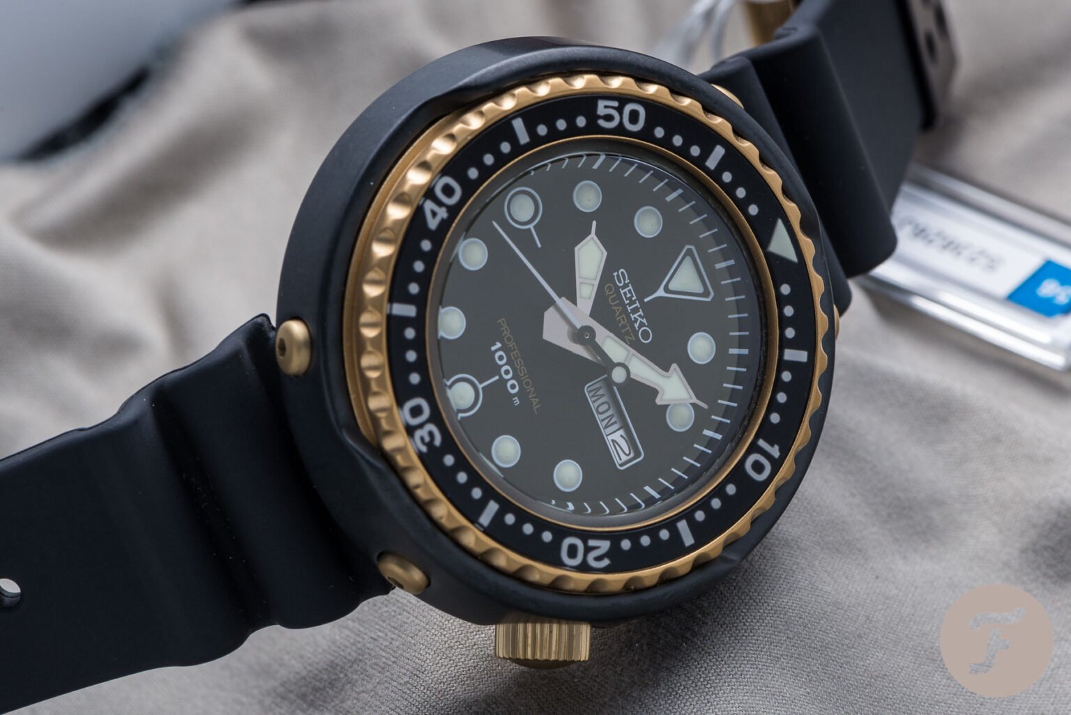 【F】 ISO 6425 Divers' Watch Standard — What Does It Mean?