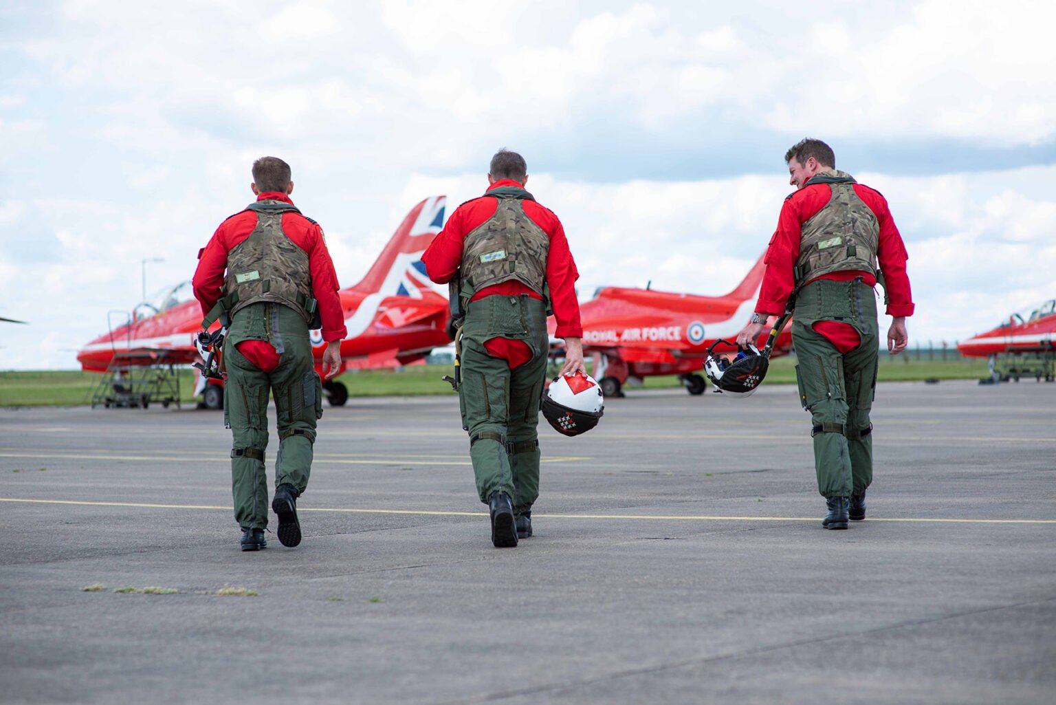 【F】 Breitling Unveils The Aerospace EVO Red Arrows