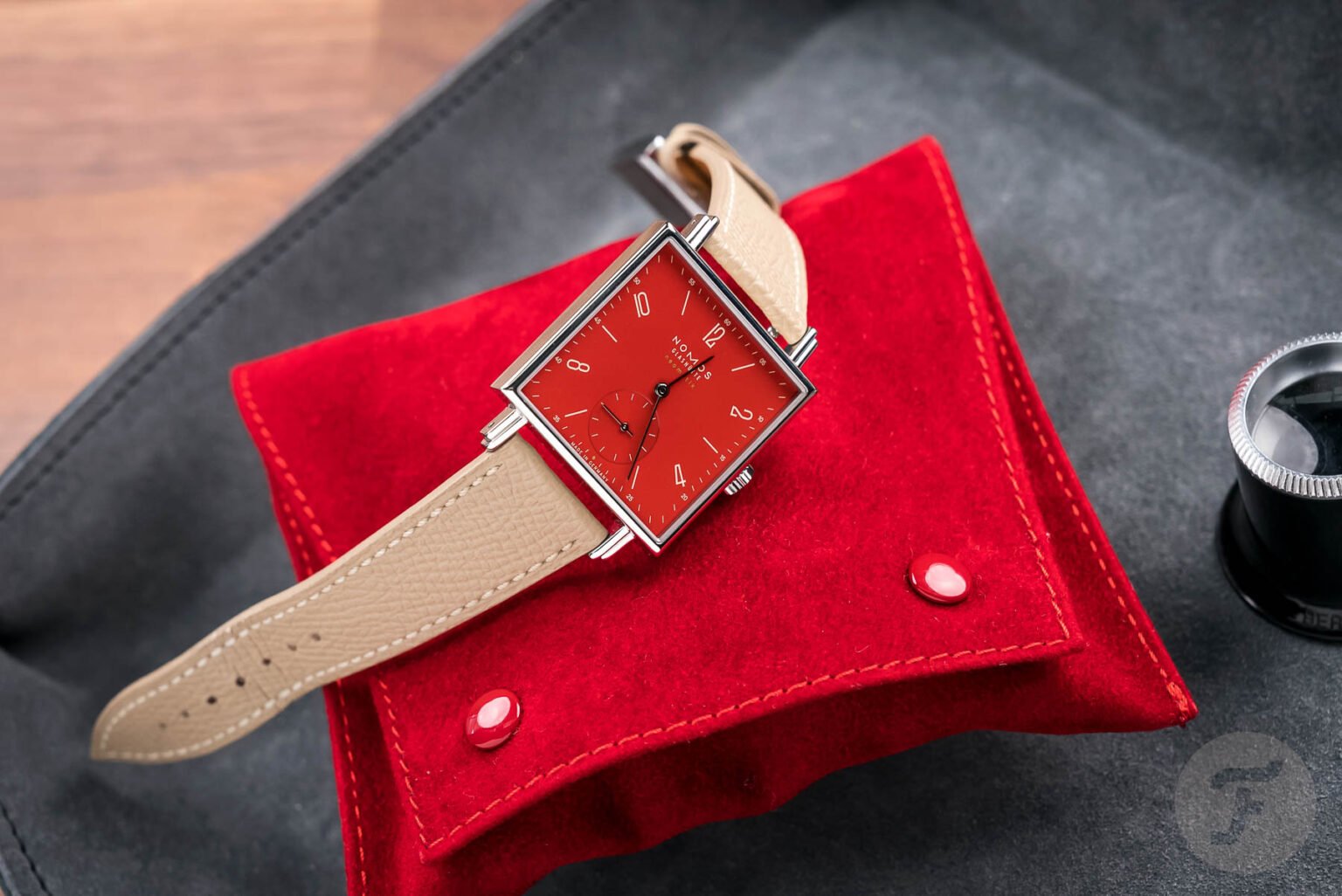 【F】 The 10 Best Square And Rectangular Watches Today