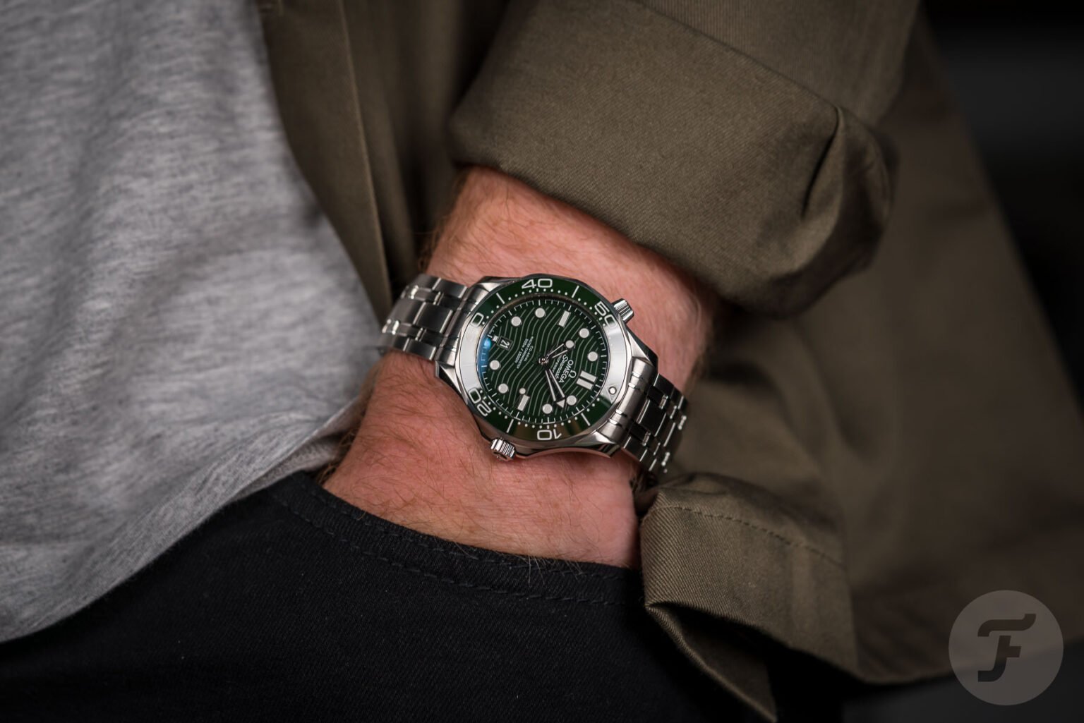 【F】 Hands-On: The Green Omega Seamaster Professional 300M