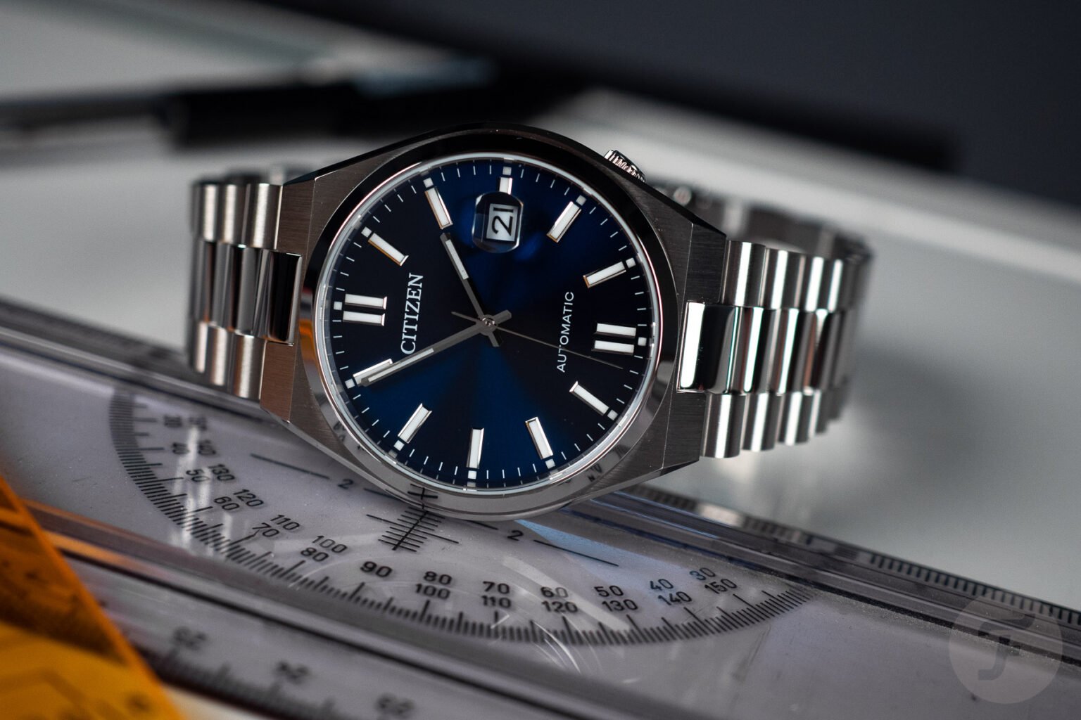 【F】 The Citizen NJ0150 Shows A Budget Doesn't Limit Freedom