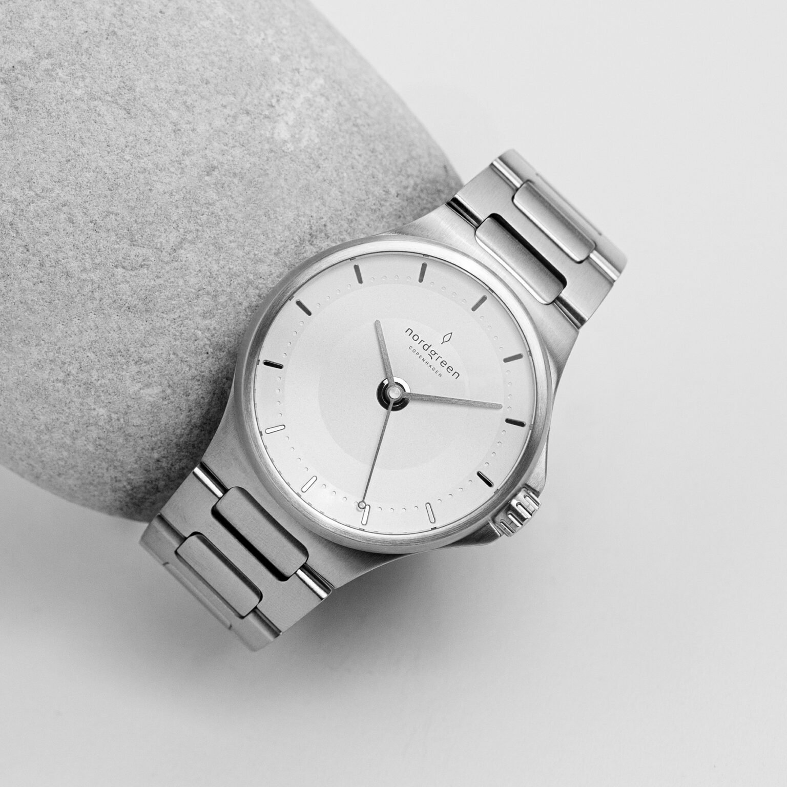 Nordic Watch Dating Profiles: Straum, JS Watches, And Nordgreen