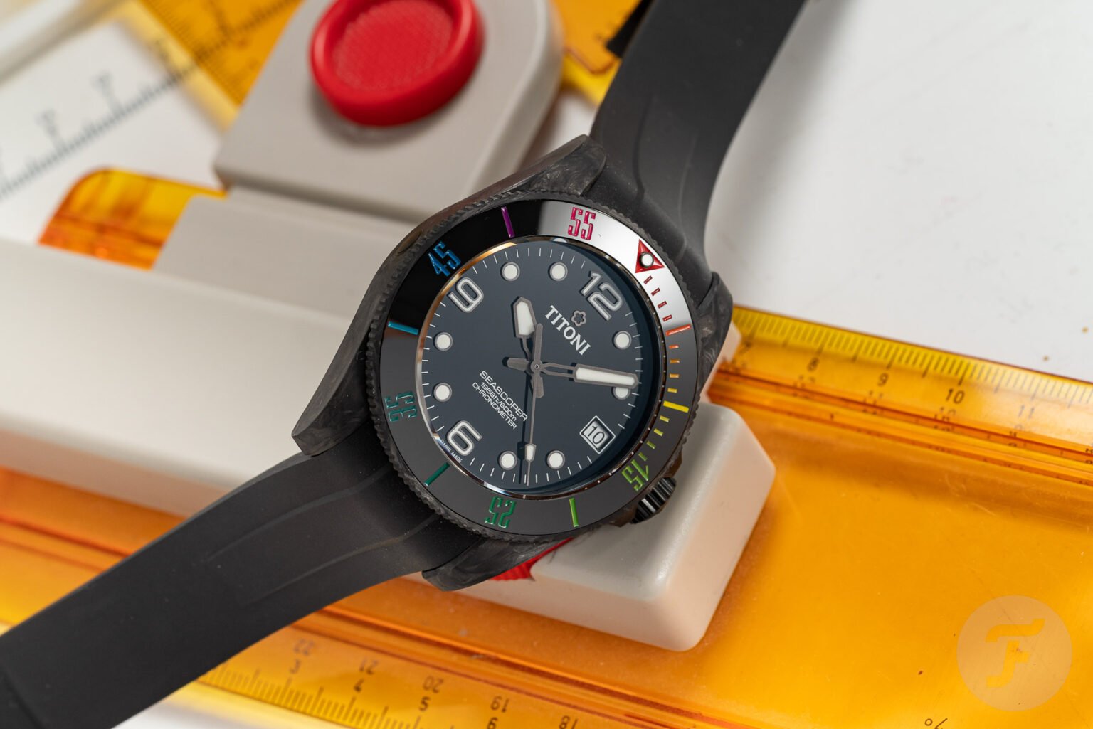 【F】 Titoni Seascoper 600 CarbonTech With In-House T10 Caliber