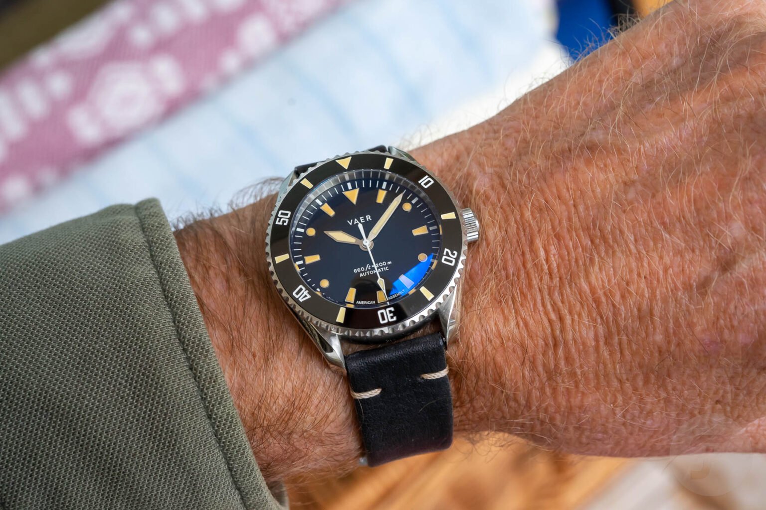 【F】 Hands-On With The Vaer Meridian And Arctic Dive Watches