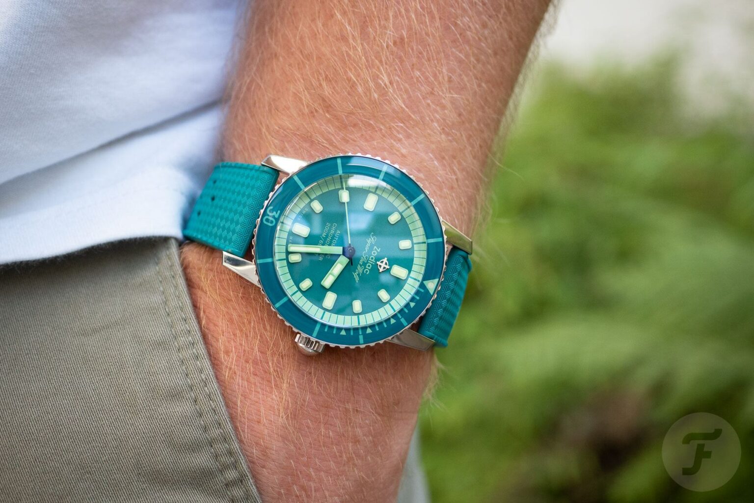【F】 Hands-On: The Zodiac Super Sea Wolf 53 Skin Dive Watch
