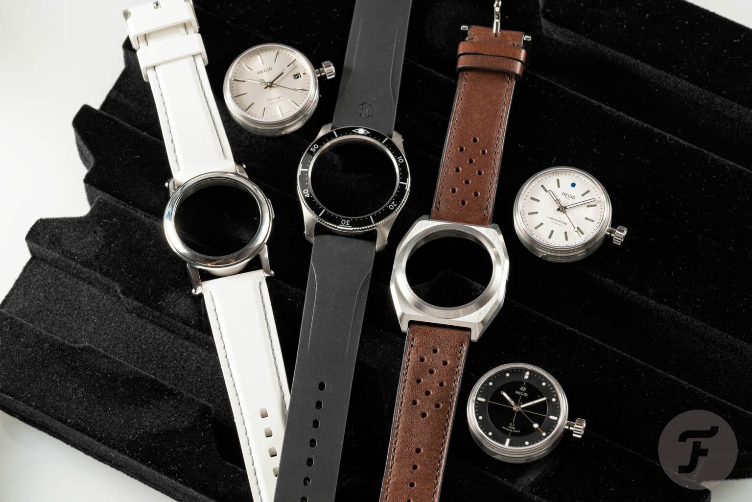 【F】 Playing Around With The Modular Watches From Hegid