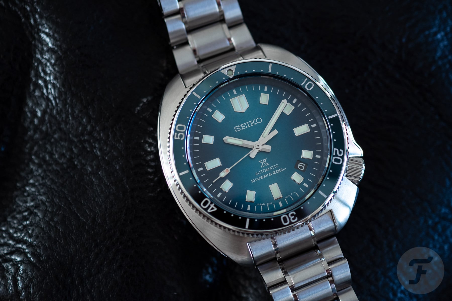Large $3K auto diver: Oris Aquis cal. 400 or Seiko "Aurora" SLA063 ...