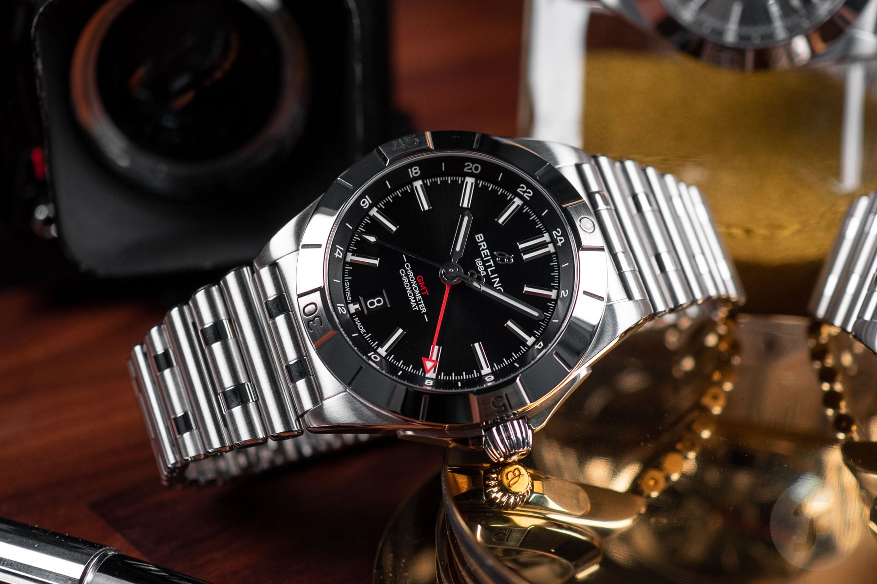 【F】 Introducing The Breitling Chronomat Automatic GMT 40