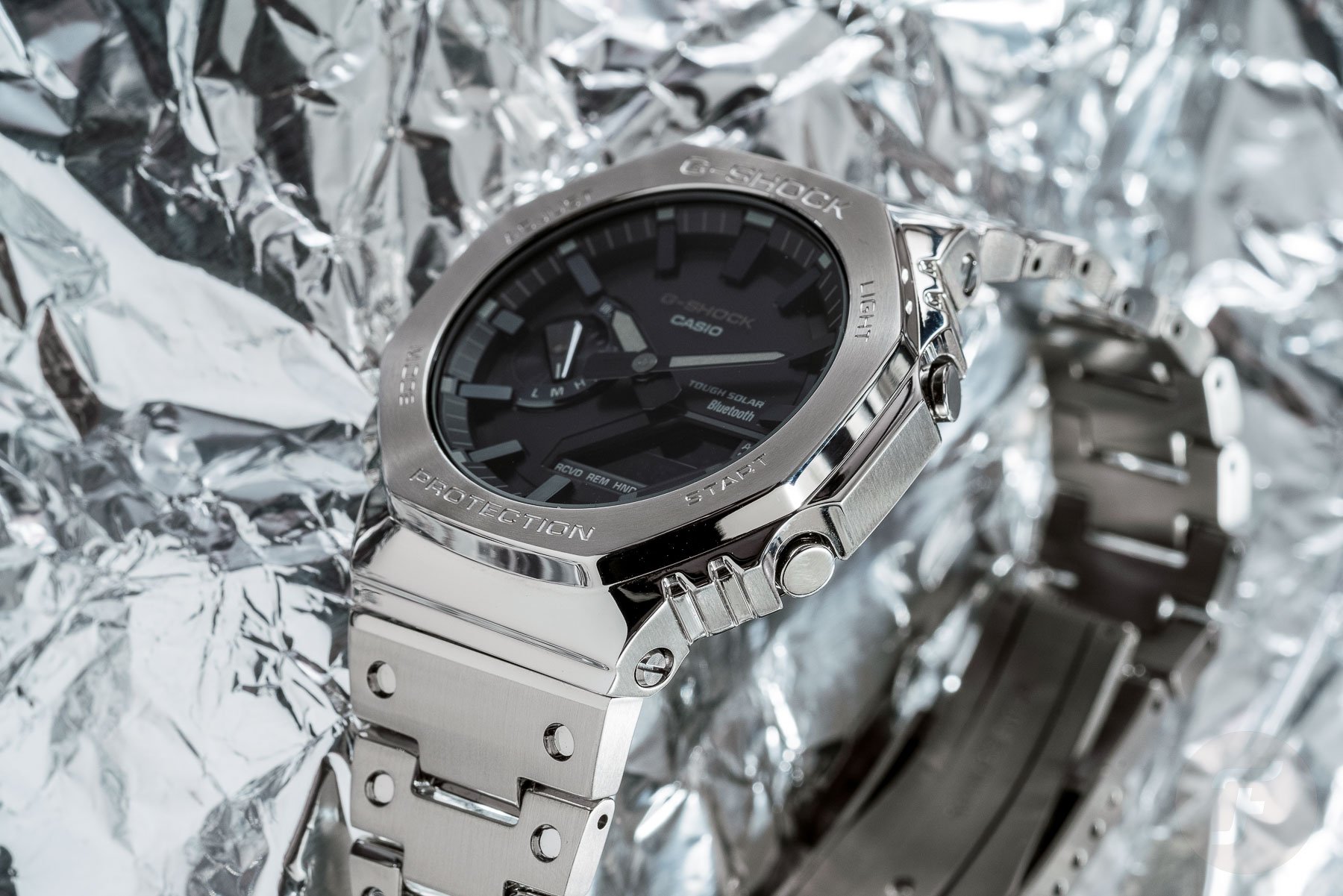 【F】 Hands-On With The Full-Metal "CasiOak" Watches