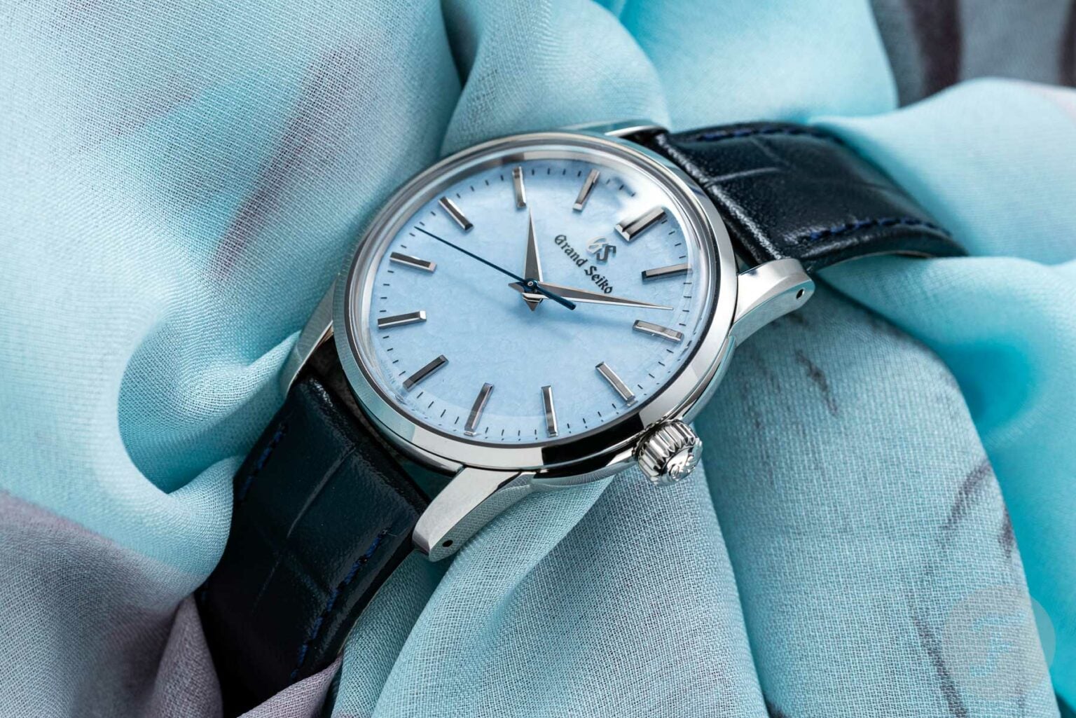 【F】 Hands-On: Grand Seiko SBGX353 Skyflake 34mm