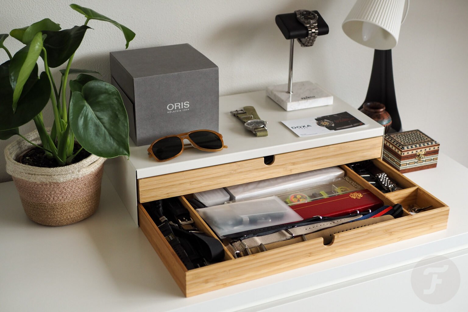 【F】 IKEA Hack: The Ultimate Watch Strap Storage Solution