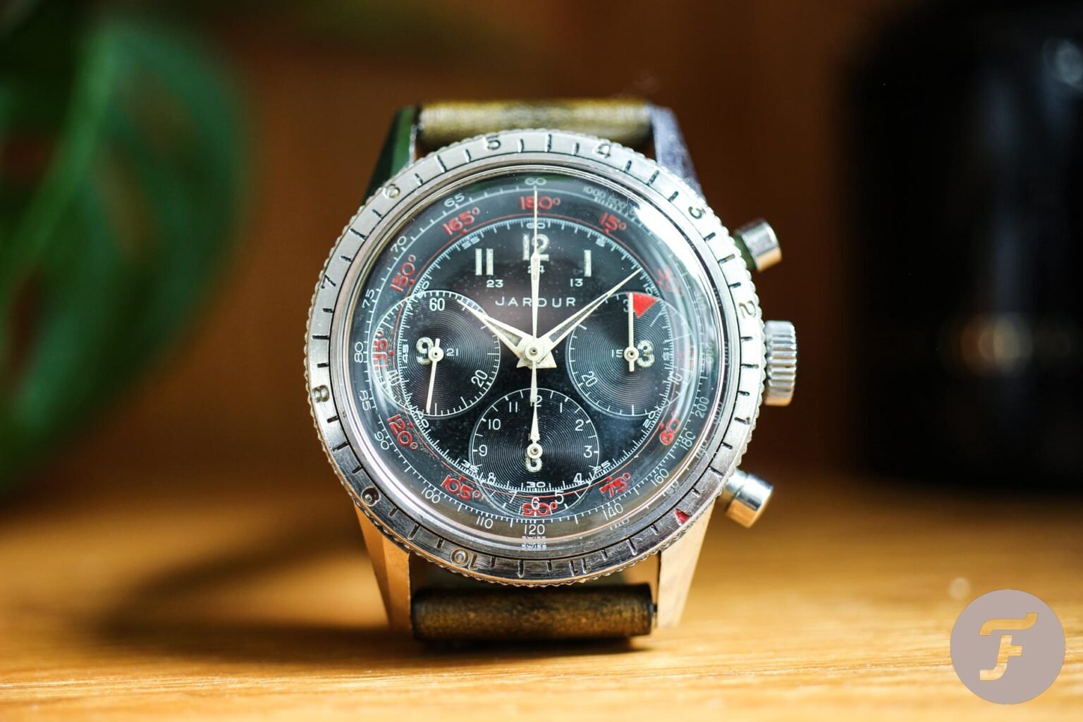 【F】 #TBT An Outstanding Jardur Bezelmeter Chonograph